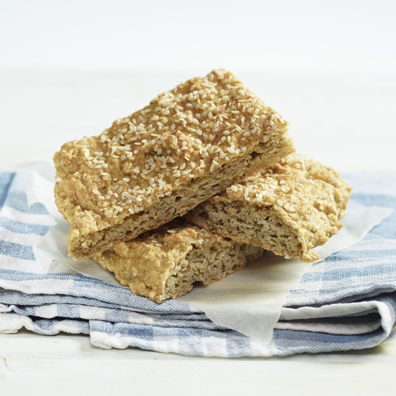 Gluten-free Sesame square bun - Sukrin