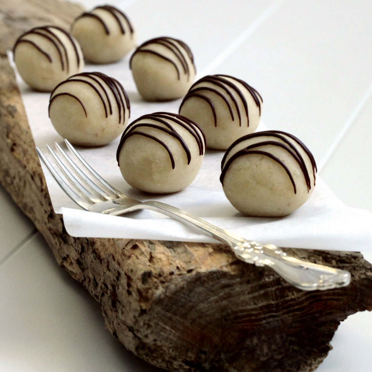 Hjemmelaget marsipan uten tilsatt sukker - Sukrin